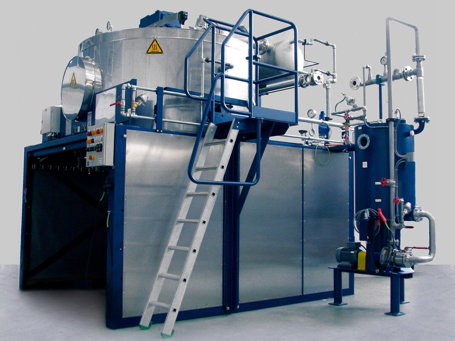 Renzmann RotomaX Series - Distillation For Solvent Generators